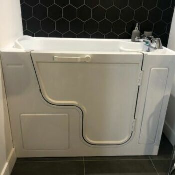 Bathe-Easy Serenity Deep-Soak Walk-In Easy Access Bath 1300 x 660 ...